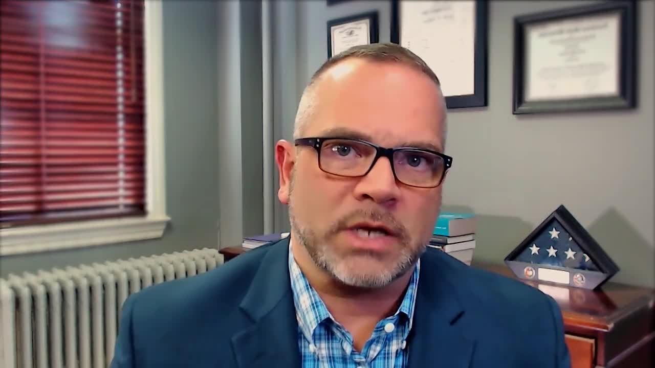 Some of the Petit Fours don't match... | O-T Lounge